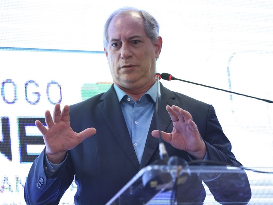 Ciro Gomes chama dono do Coco Bambu de vagabundo e empresário rebate