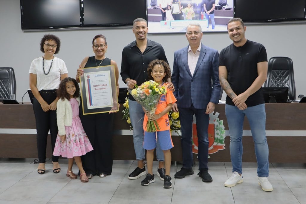 Izabel Dias recebe título de cidadã americanense